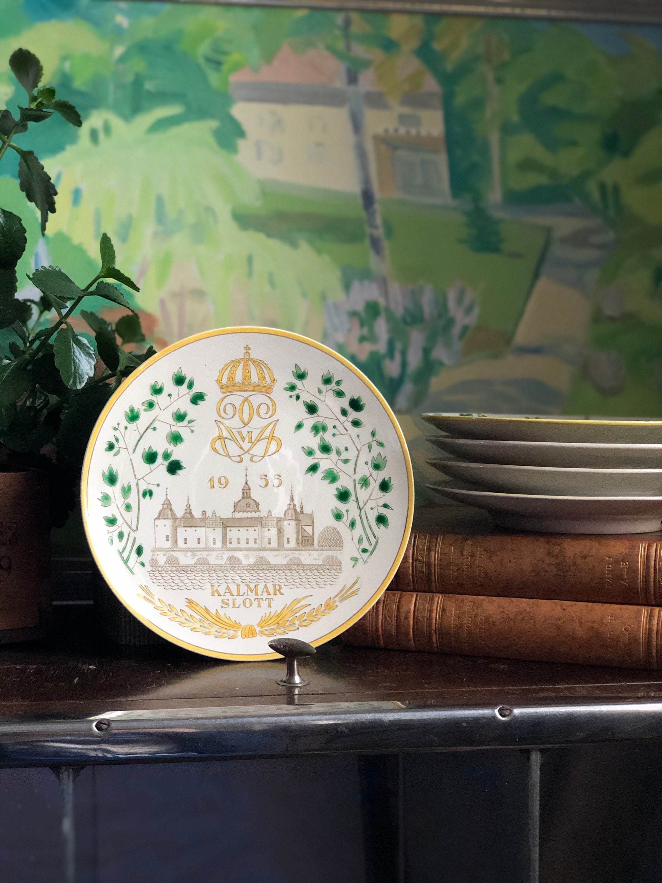 Swedish wall plates commemorating castles in Sweden by Gefle ceramics ...