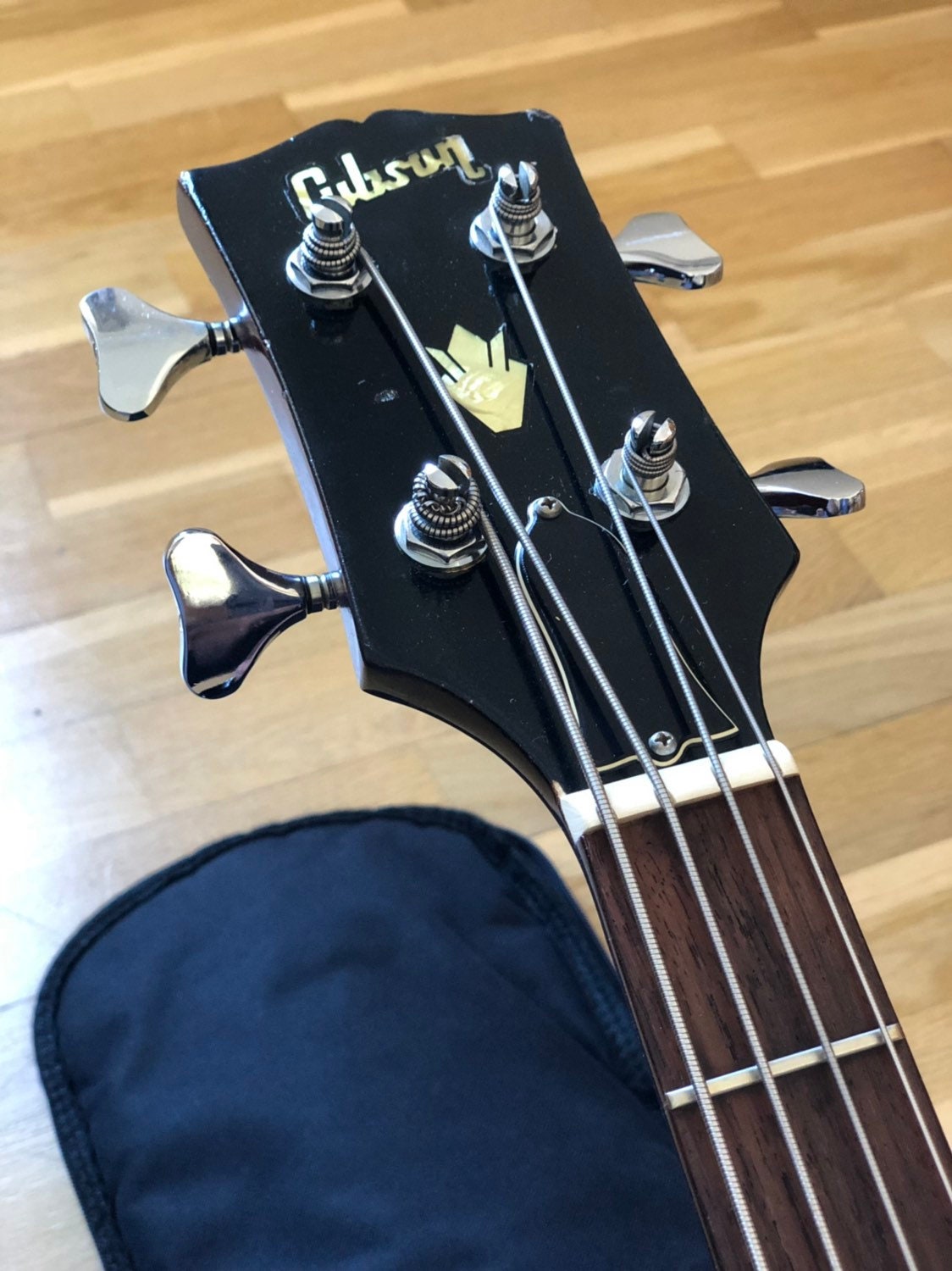 Vintage EB3 Gibson bass from 1968 original owner and in mint condition