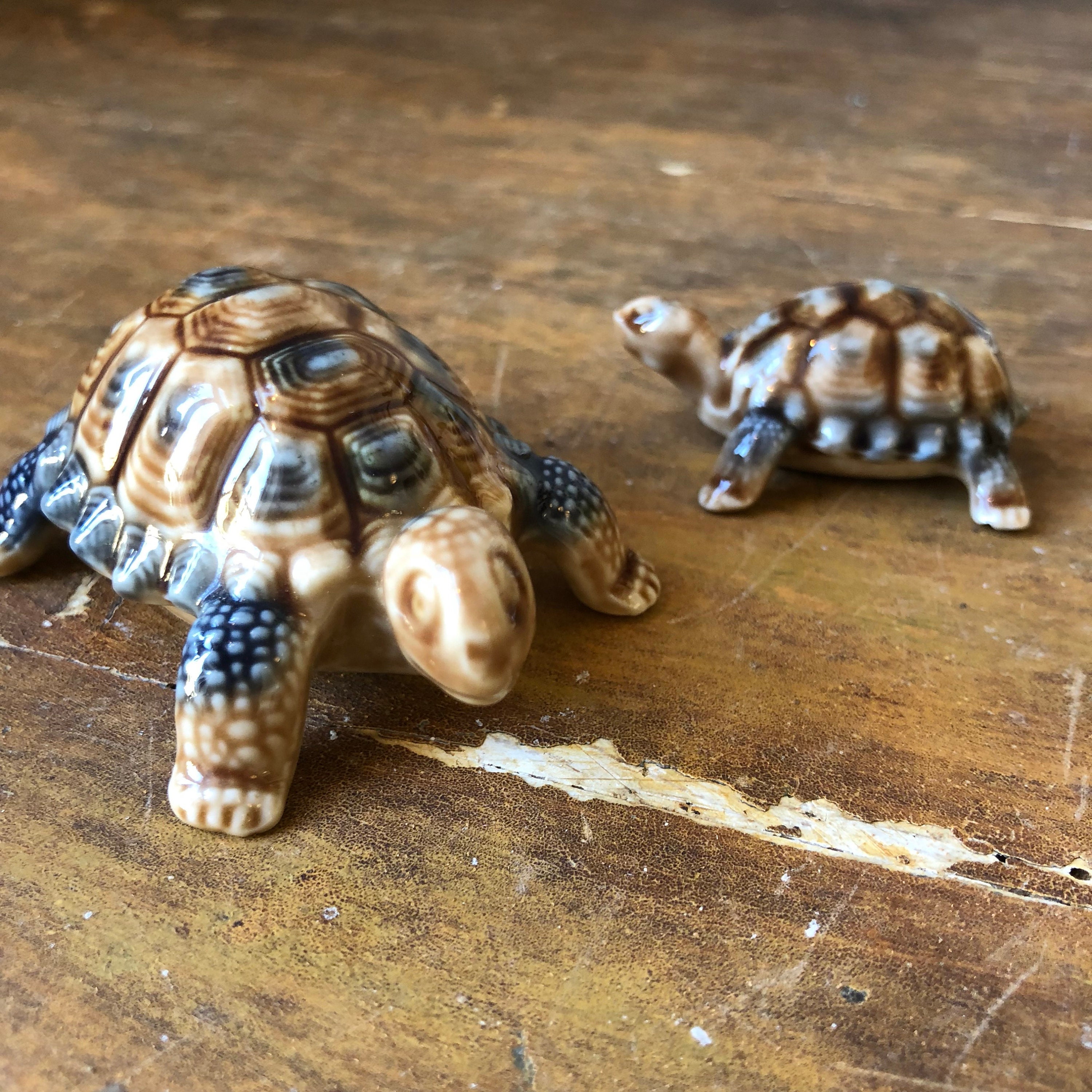 Pair of Wade ceramic turtle figurines stamped / earth tones blue grey ...