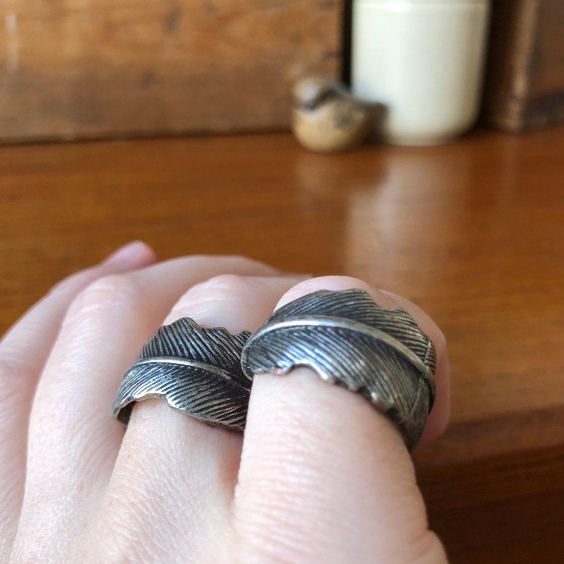 Vintage pewter double two finger ring in feather pattern Scandinavian fairy