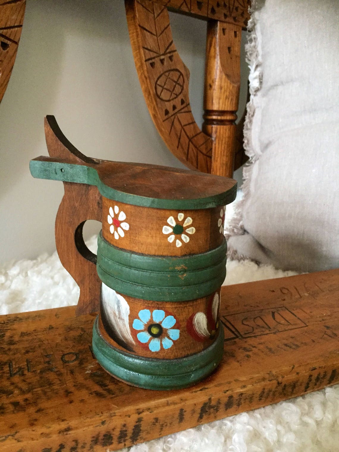 Rosmålning Hand Turned Scandinavian Wooden Stein/ Hand | Etsy