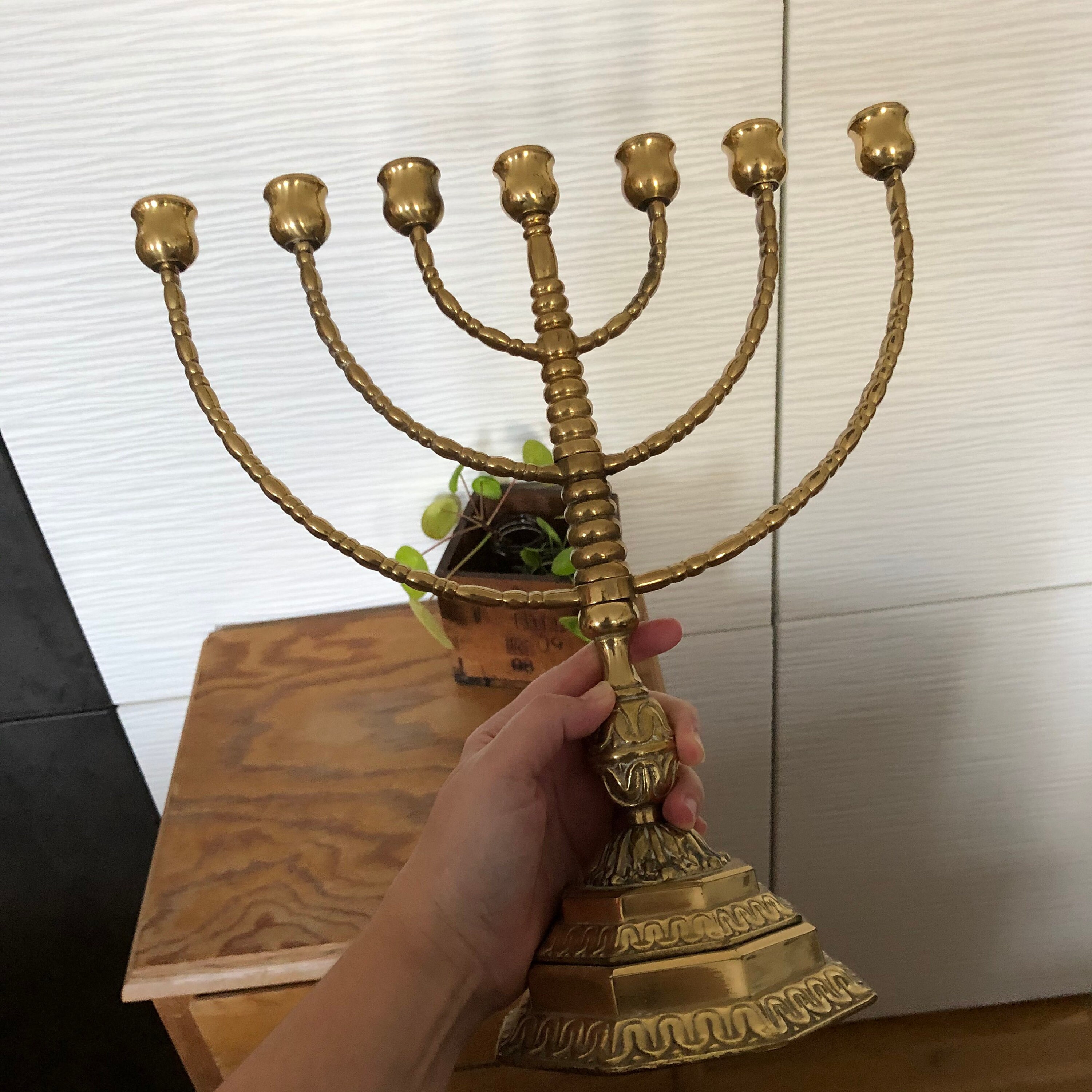 Heavy bronze menorah vintage pedestal stunning 7 arm bronze malm
