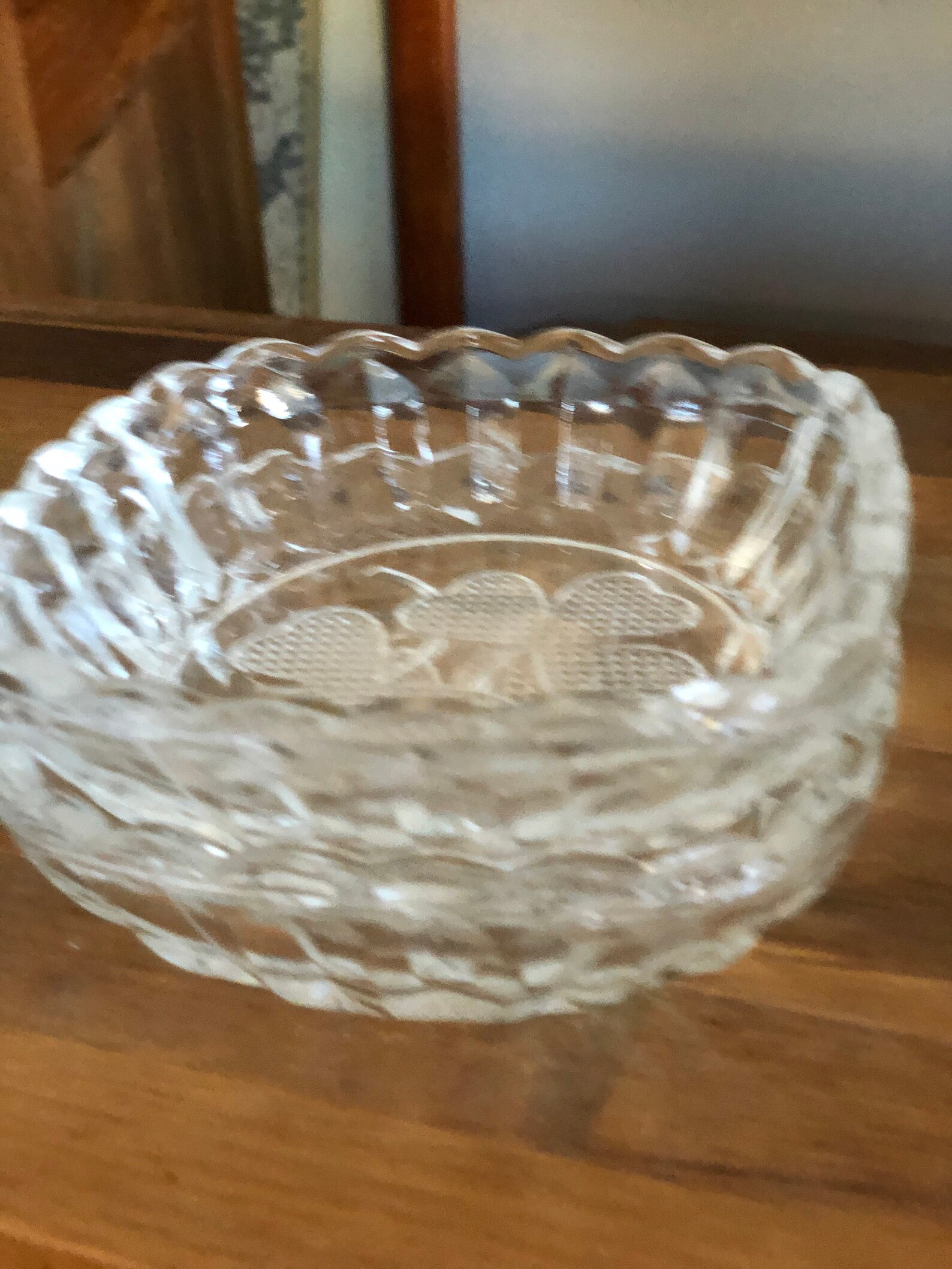 Shamrock Pair Glass Snack Bowls With Clovers in Original Box / Peanut ...