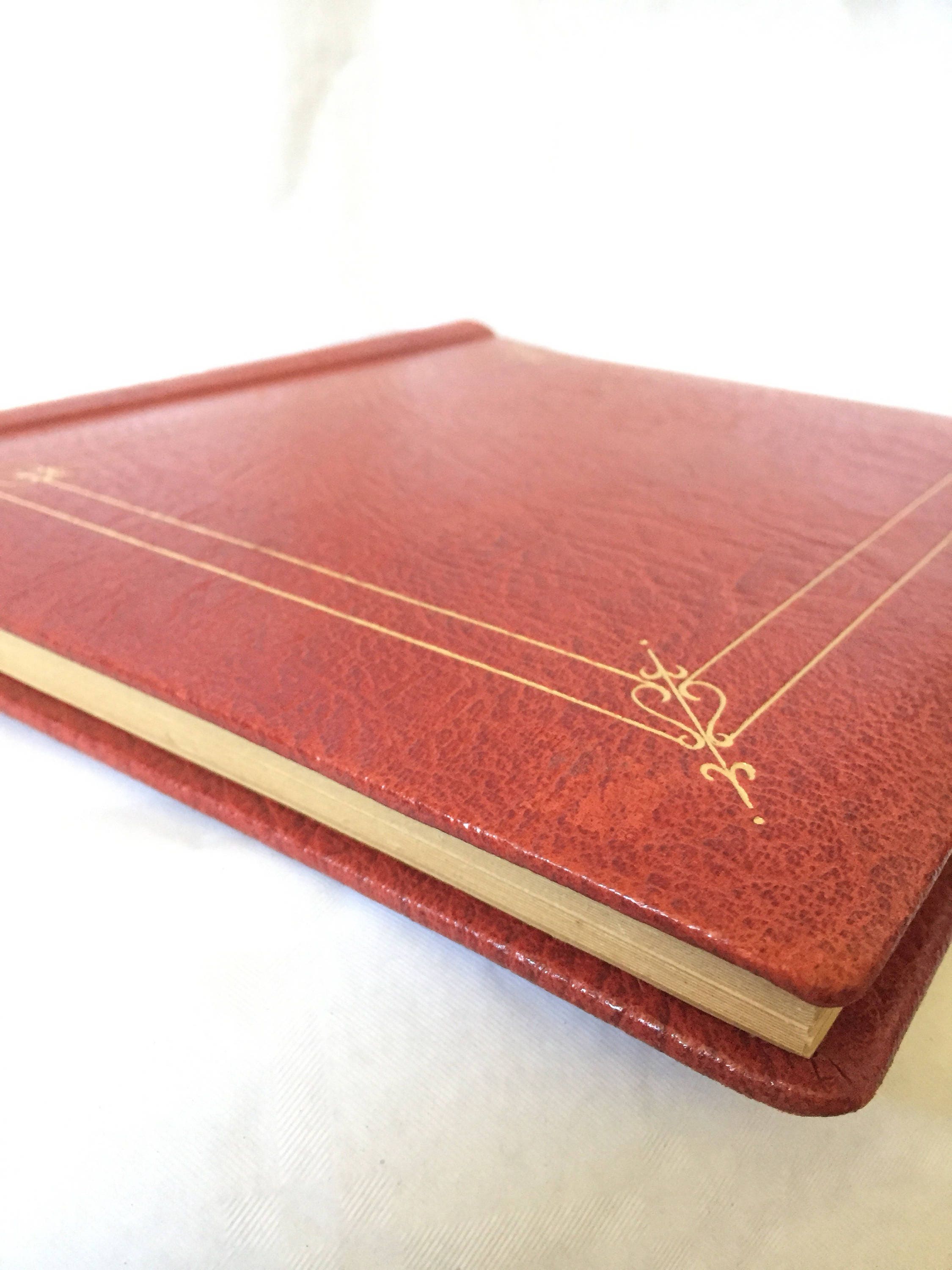 photo/album/red/leather/gold embossing/never used