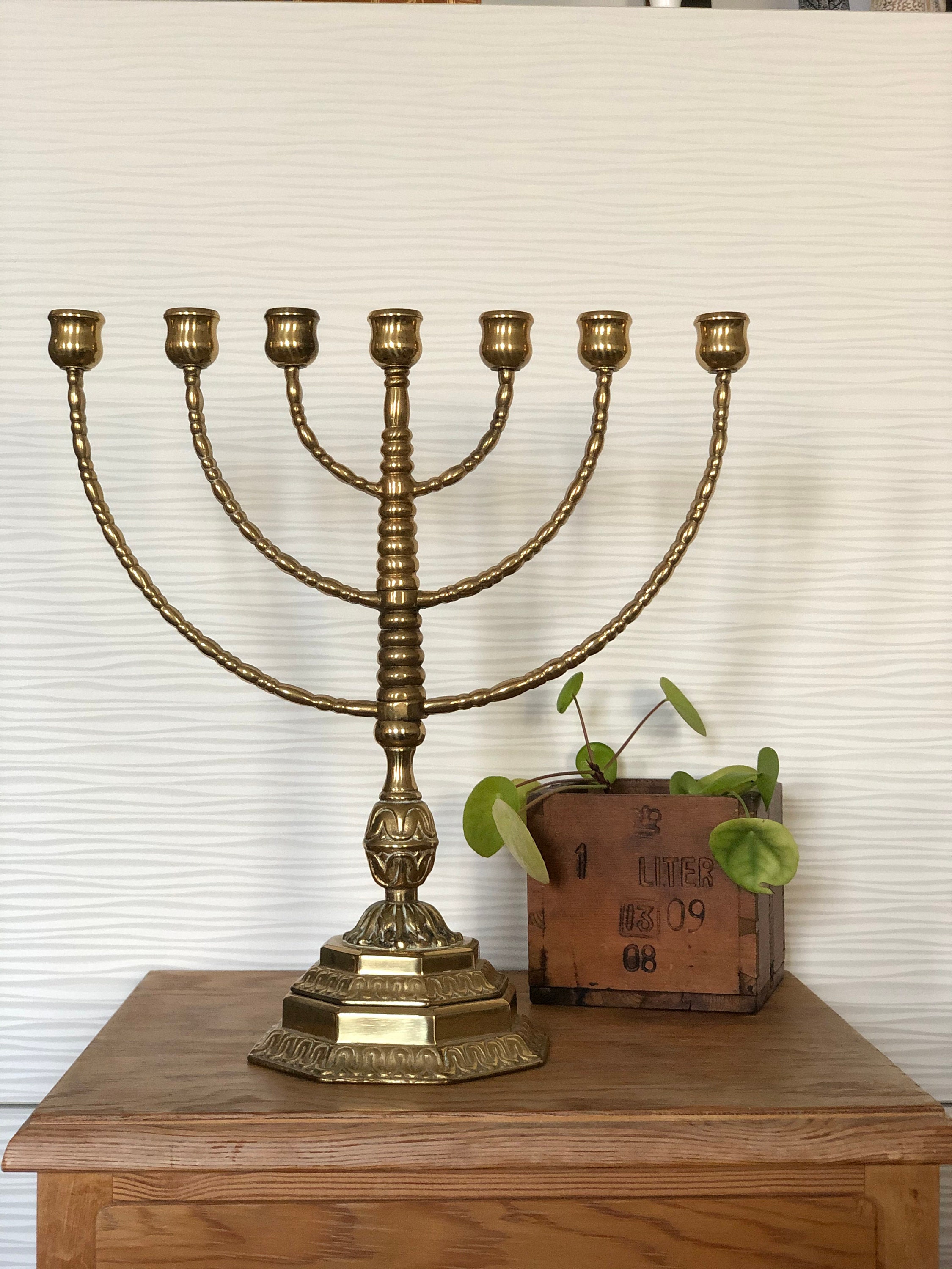 Heavy bronze menorah vintage pedestal stunning 7 arm bronze malm