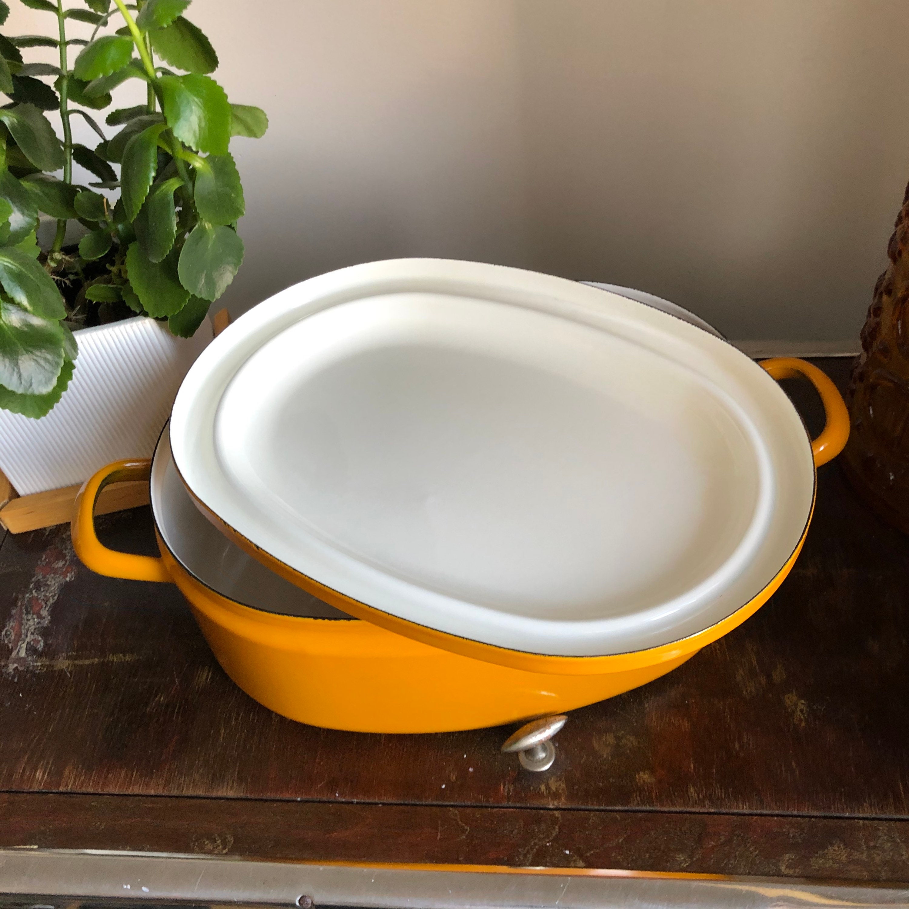 Large enamel pot / Dutch oven mustard yellow with white inside enamel ...