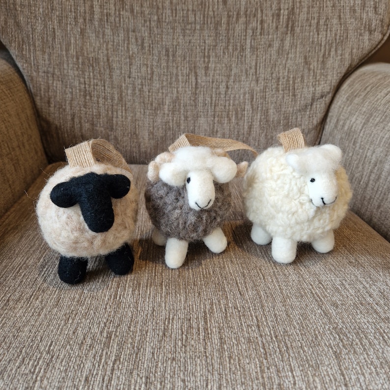 FANTASTIC Three Sheep Bauble Needle Felting Kit - Everything You Need ...