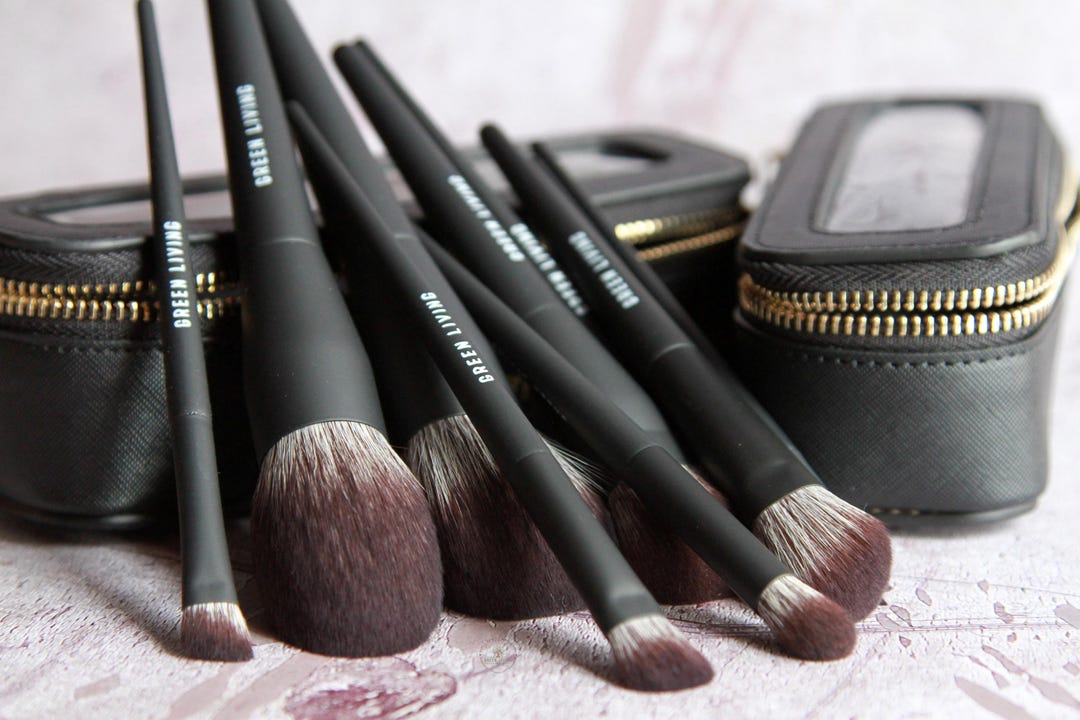 Birch Wood Makeup Brush Set: 10-piece Microcrystalline Bristles ...