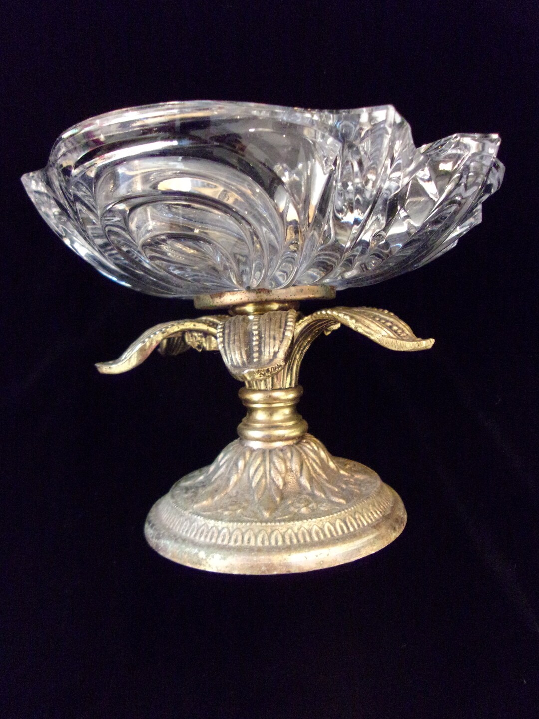 Hollywood Regency,heavy Lead Crystal Top,brass Pedestal,accurate Cast ...