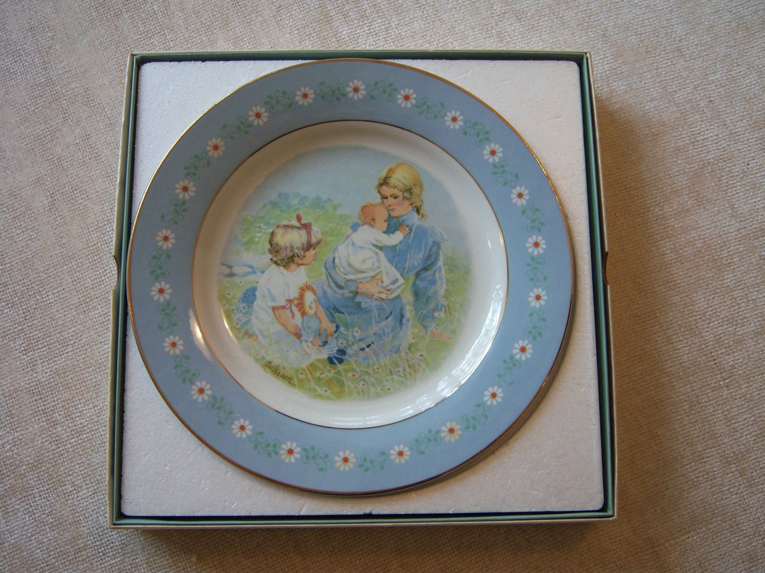Avon Tenderness Collector Plate/produced in Spain/1974 Avon Collector ...
