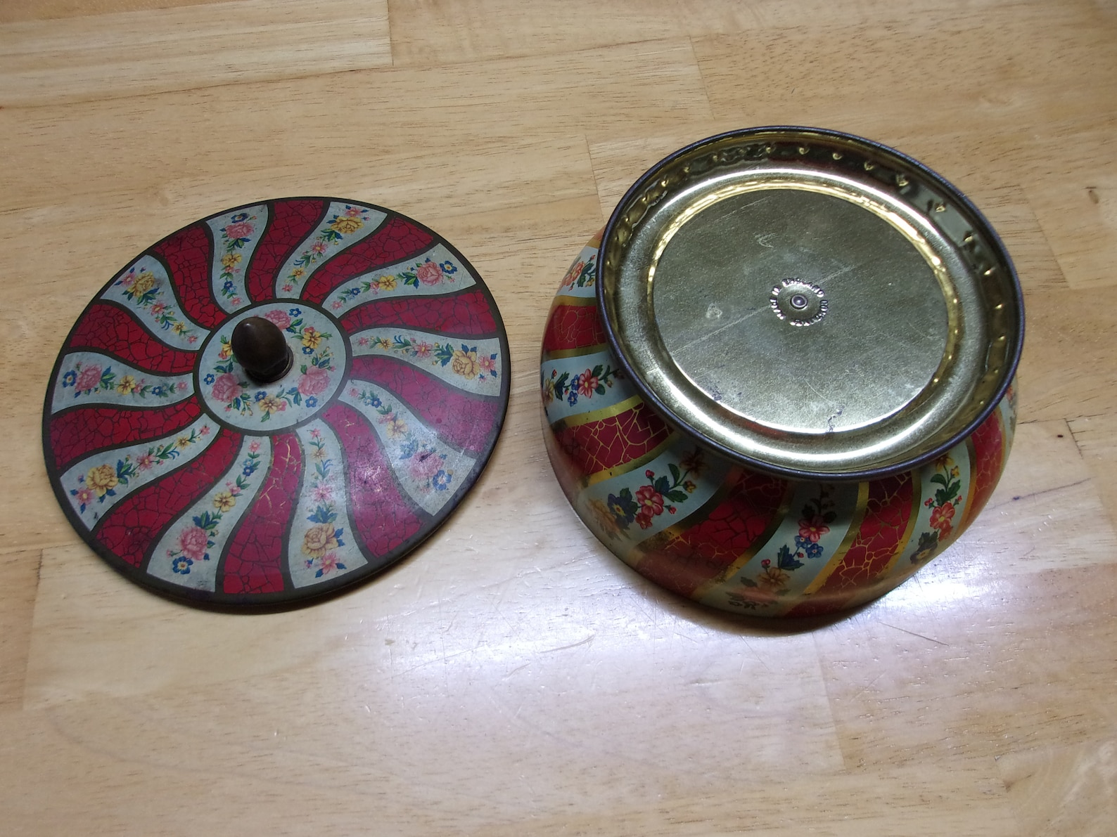 English Floral Tin,tin With Lid,container Made in England,red,gold,blue ...