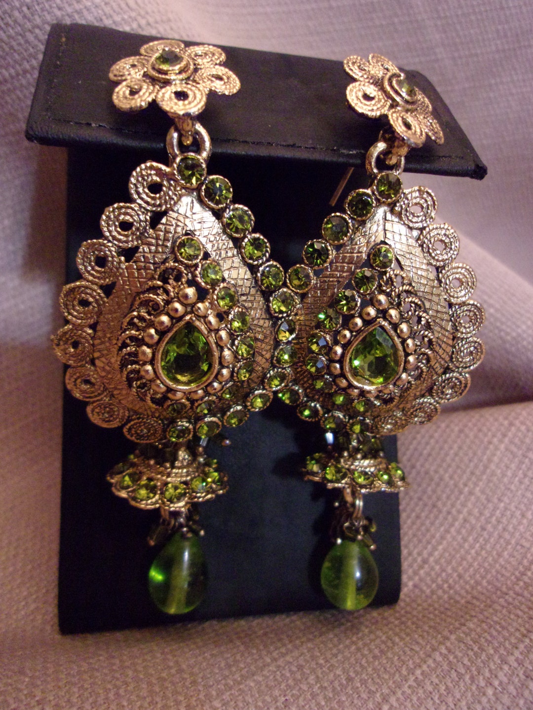 Vintage Drop Style Earrings,pierced Earrings,gold Tone Metal,peridot ...