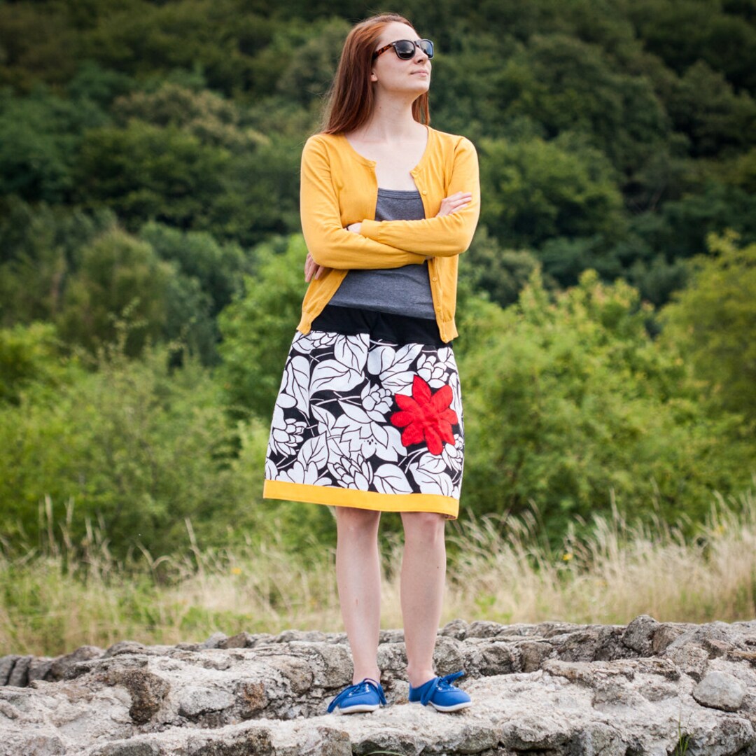 Circle Skirt With Red Flower for Spring / Summer - Etsy