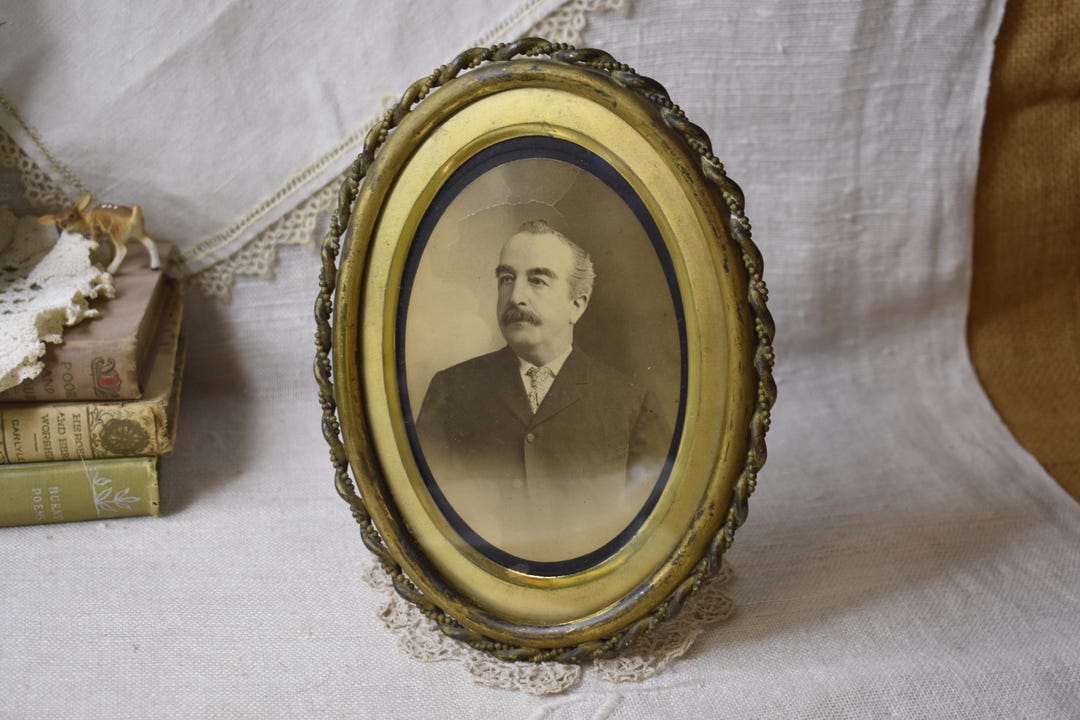 Antique Brass Oval Ornate Frame / John Wanamaker New York, Philadelphia ...