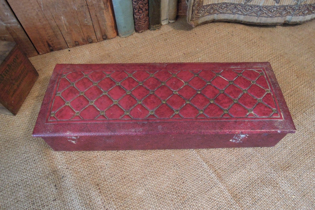 Vintage Tufted Burgundy Box / Mans Dresser Box / Smith Crafted Chicago ...