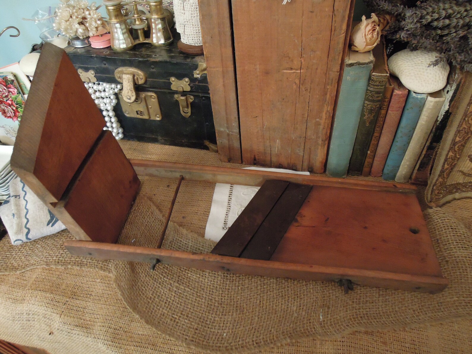 Antique Wood Mandolin / Vintage Wooden Manodlin / Primitive Farm Decor ...