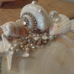 Vintage Bejeweled Footed Clam Shell / Mother of Pearl Shell Dish ...