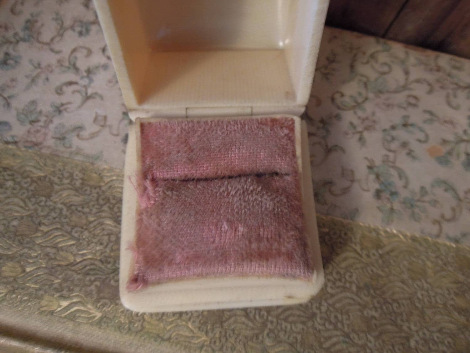 Antique Celluloid Ring Box / Wedding Engagement / Vintage Ringbox ...