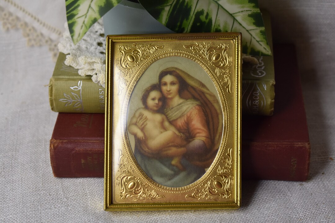 Vintage Religious Picture Frame / Gold Ornate Matting Oval Picture ...