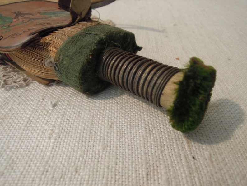 Vintage Whisk Broom / Craft Room Clean-up / Farm House Kitchen - Etsy