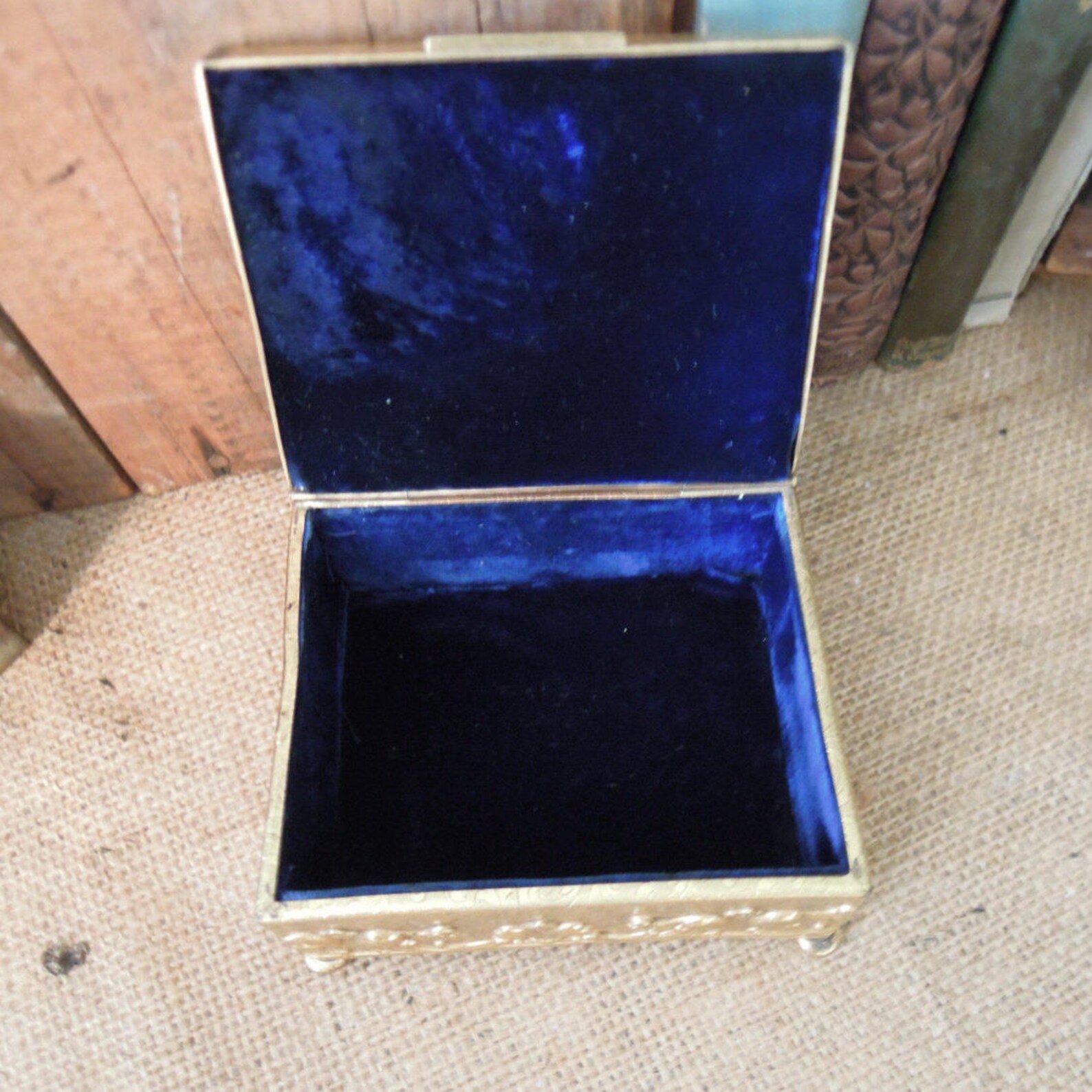 Vintage Gold Trinket Box / Petite Point Gold Box / Blue Velvet - Etsy
