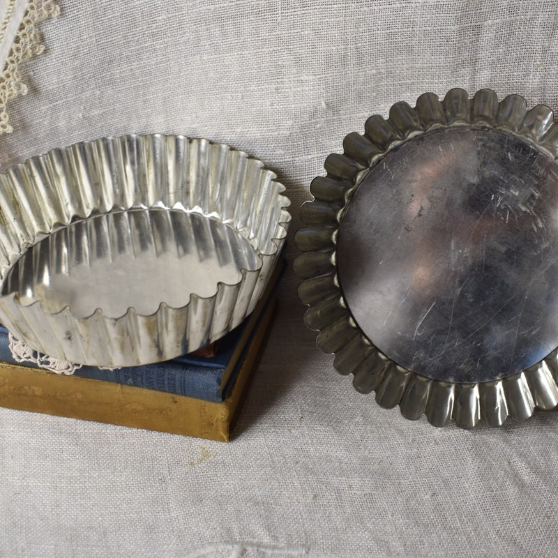 Vintage Tart Tin - Etsy