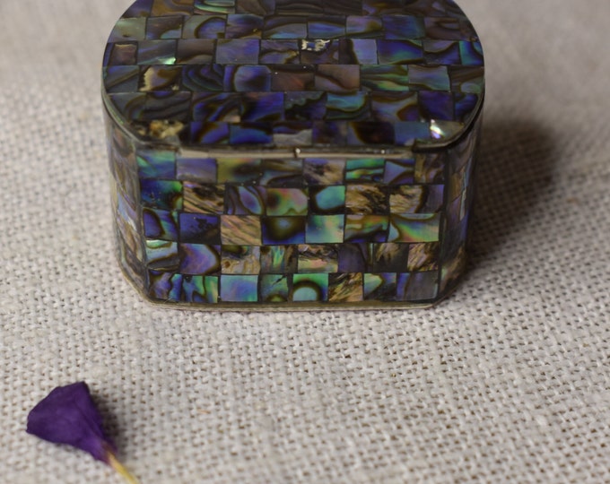 Vintage Paua Shell Box / New Zealand Paua Shell Box - Etsy