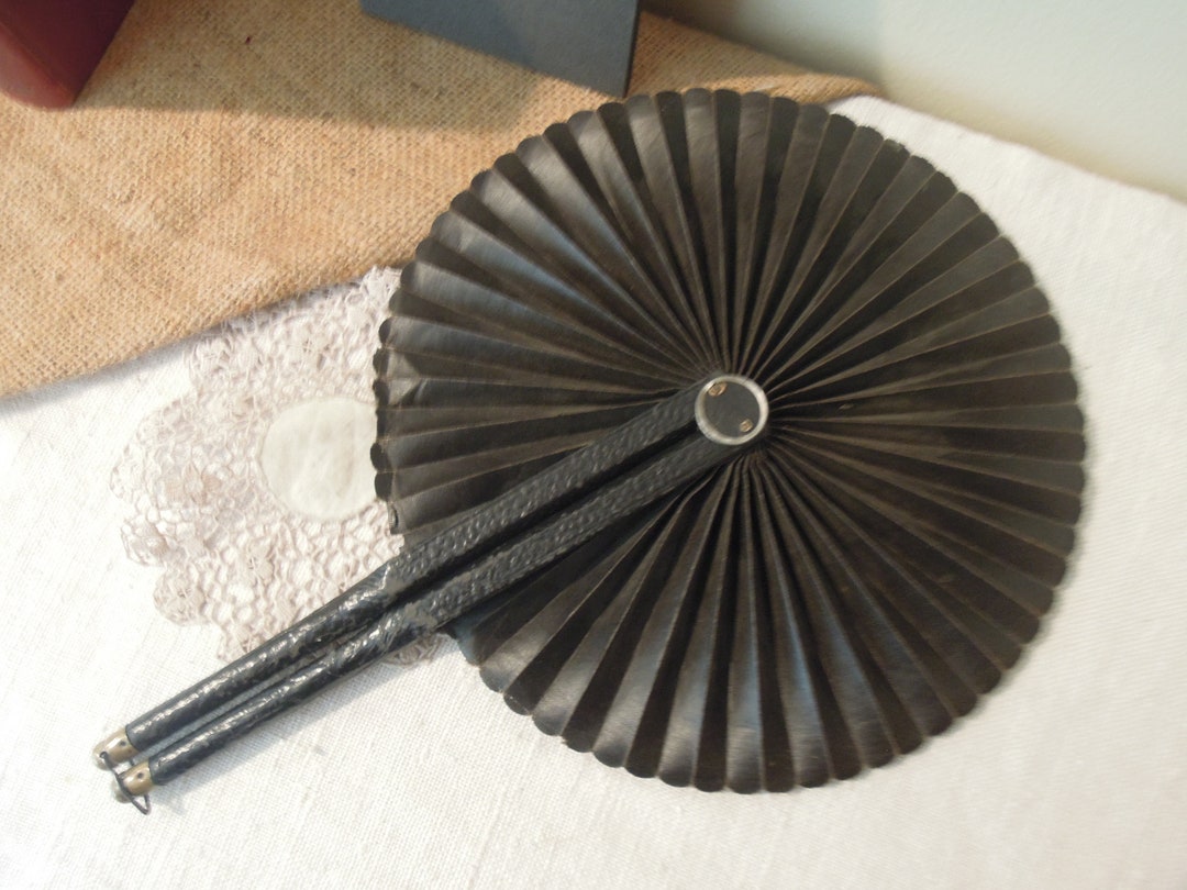 Antique Victorian Black Folding Fan / Victorian Era Mourning Black Fan ...