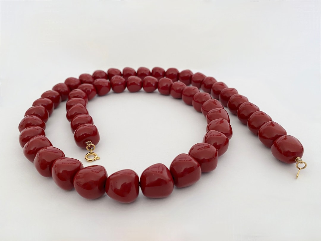 Vintage Trifari 30" Necklace W/irregular Shaped 18mm Red Resin Beads ...