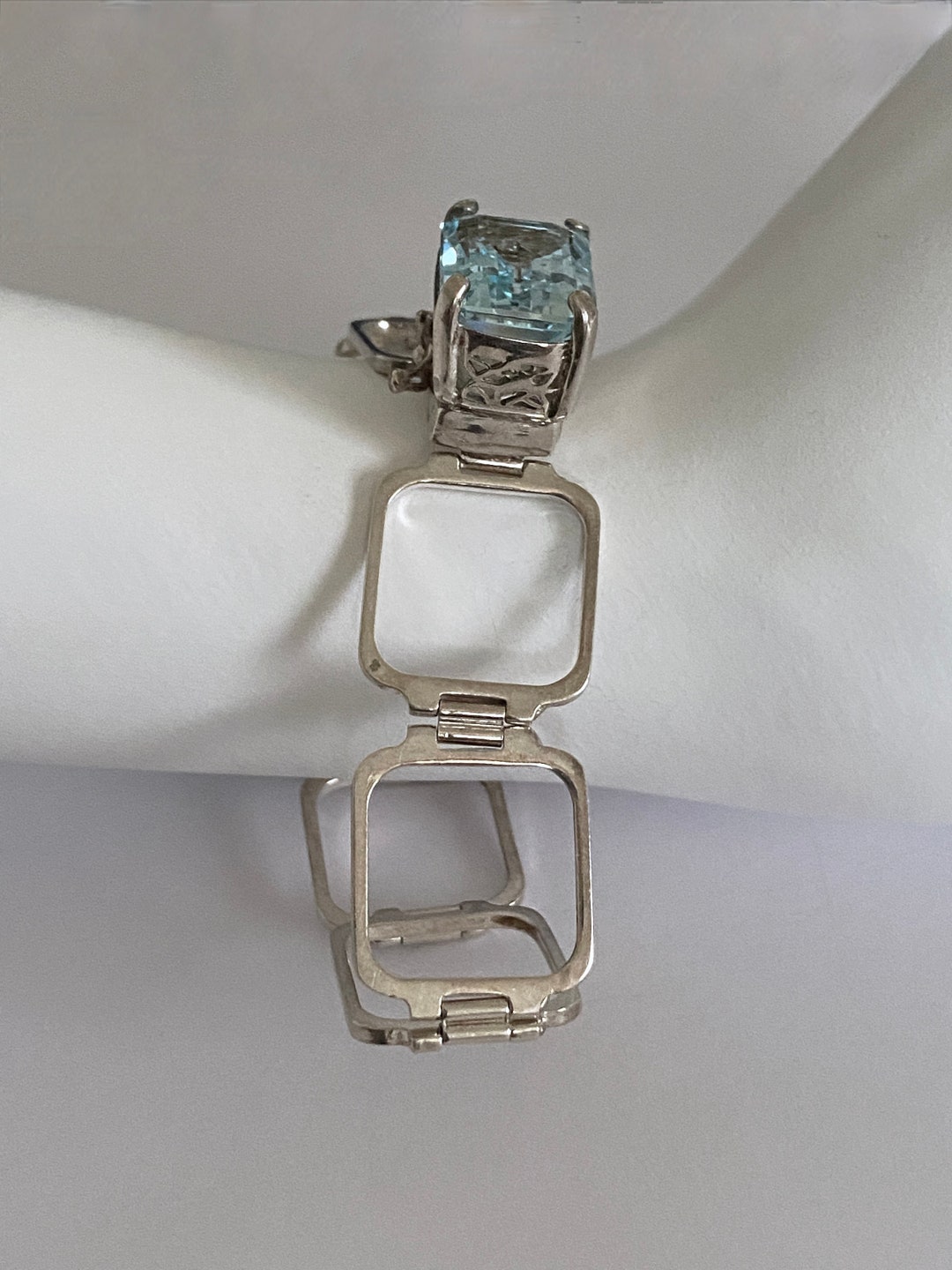 Unique Sterling Silver Open Square Link Bracelet With Center High ...