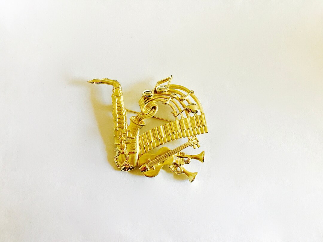 Vintage Large Music Themed, Gold Tone Brooch, Signed AJC Pin Brooch ...