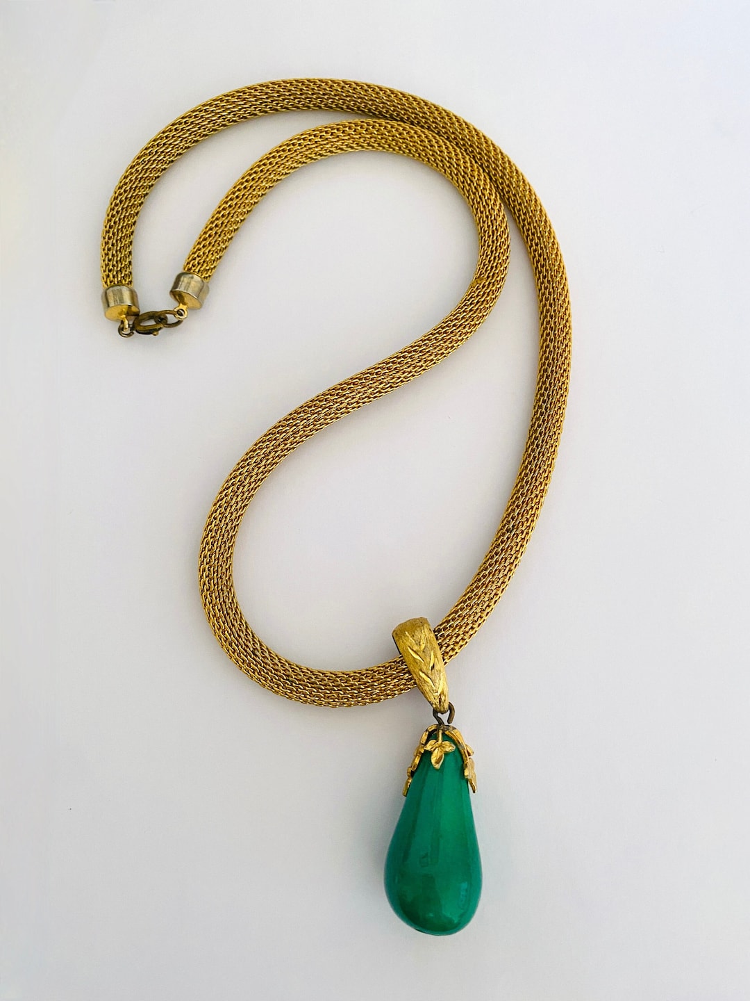 Vintage Gold Tone Mesh Necklace With Green Porcelain Pendant Capped ...