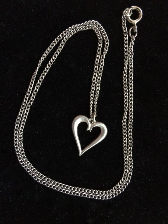 Vintage 16" pewter hearts - Gem