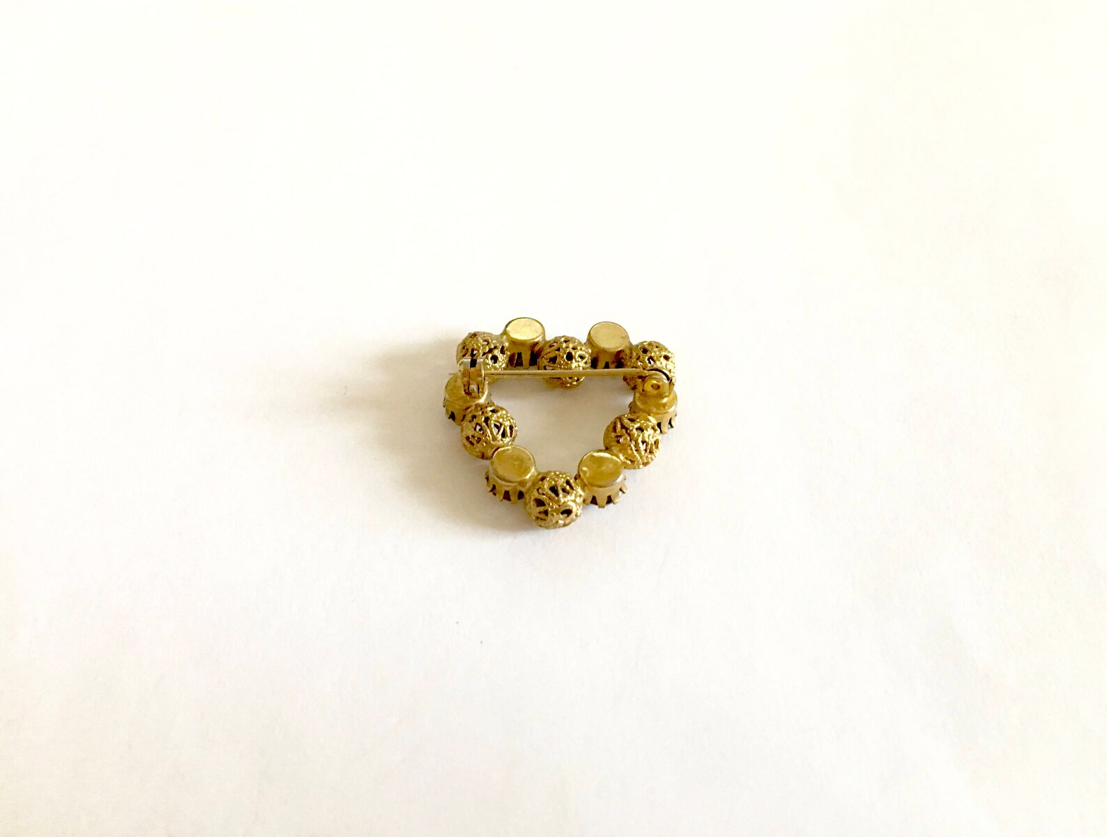 Vintage Sparkling Heart Pin or Brooch With Gold Toned Filigree Beads ...