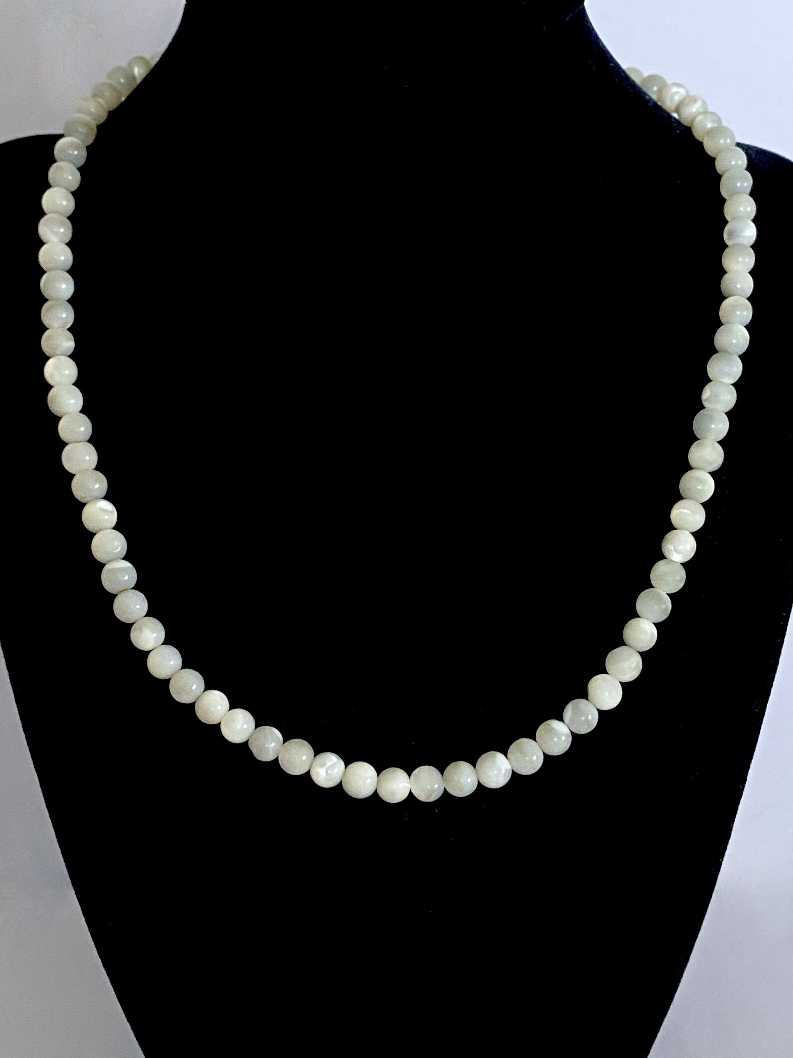 Elegant Mother Of Pearl Bead Necklace Photos
