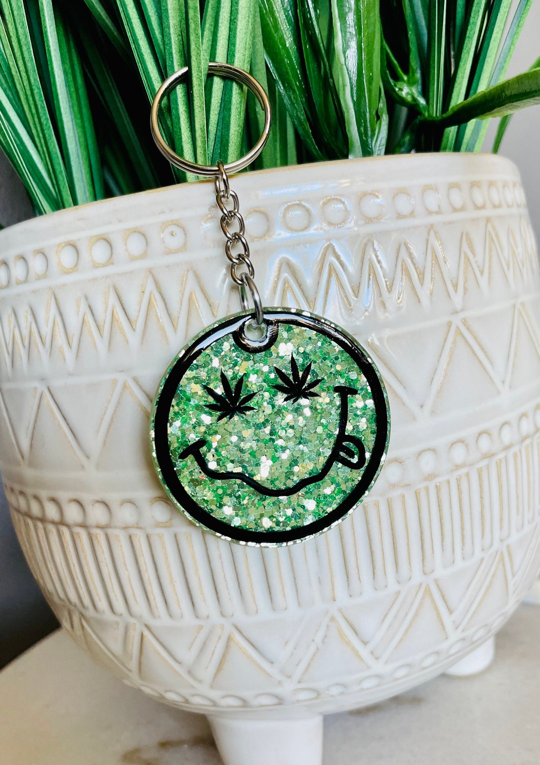 420 High Smile //marijuana Smiley Face Keychain - Etsy