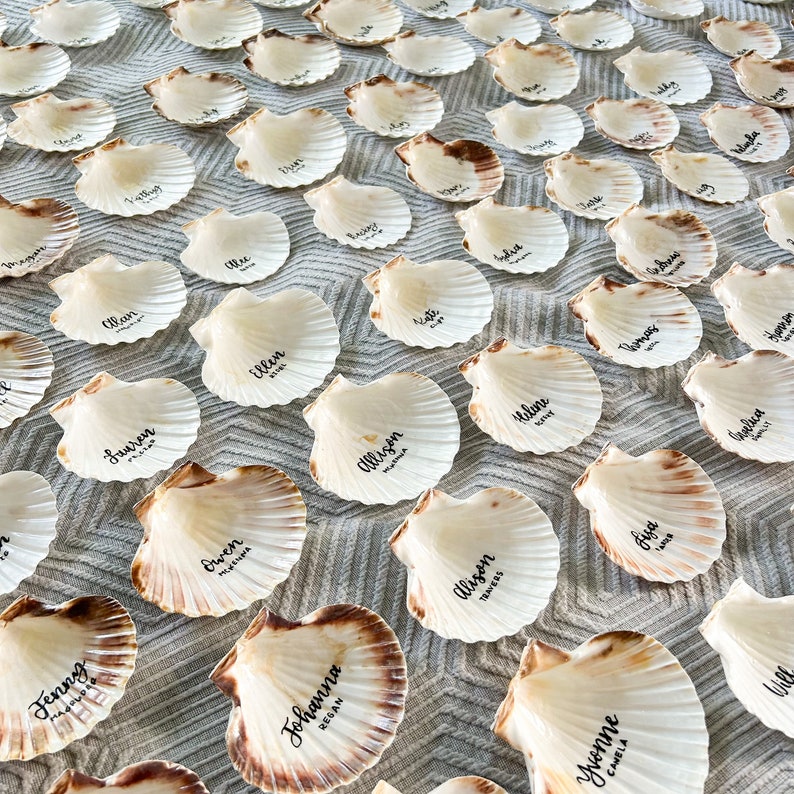 Personalized Seashell Place Cards Scallop Wedding Place - Etsy