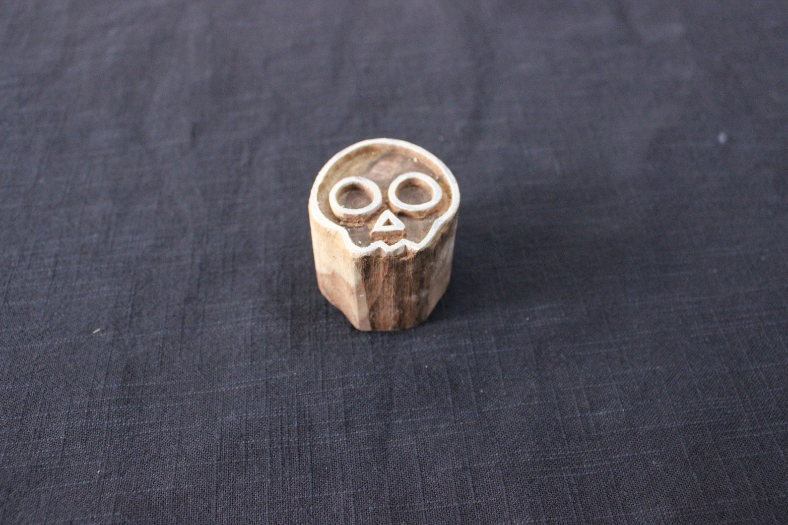 Sello de calavera hecho a mano, impresión textil - Etsy México