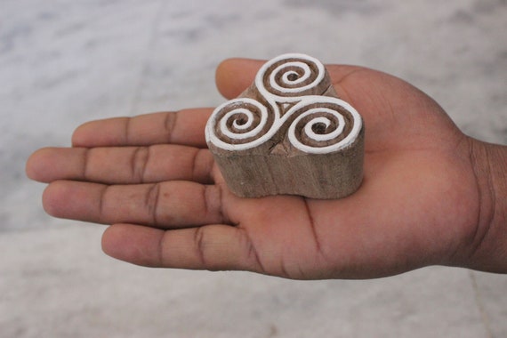 Triskele Wood Block Stamp Hand Carved Fabric Stamp Round Wood Block ...