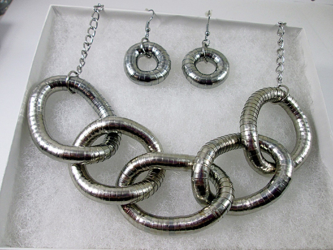 Chunky Circle Statement Necklace Earring Set, Snake Circle Necklace Set ...