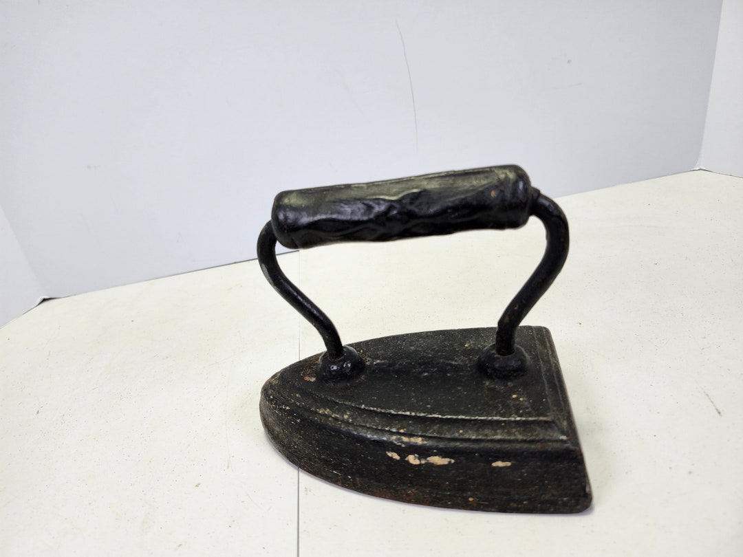 Vintage Sad Iron: Cottage Laundry Room Decor, Doorstop - Etsy