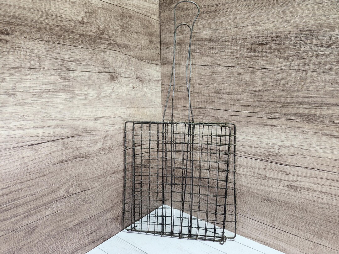 Vintage Wire Campfire Toaster: Retro Kitchen Decor, Fireplace Display ...