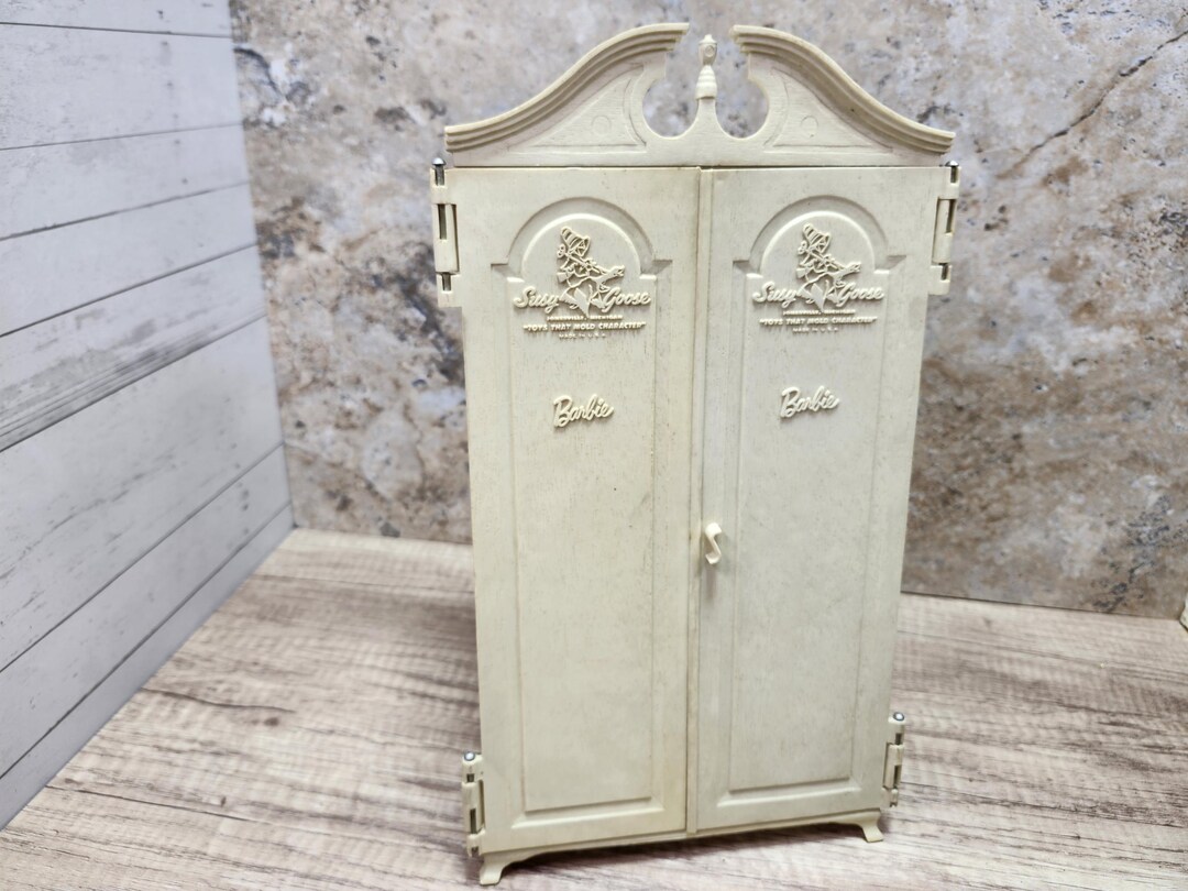 Barbie Susy Goose Wardrobe Cabinet, Box, Mattel, Vintage, Retro ...