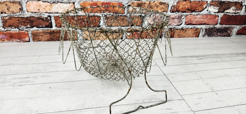 Vintage Collapsible Wire Basket: Kitchen Rustic Decor Gathering Display ...
