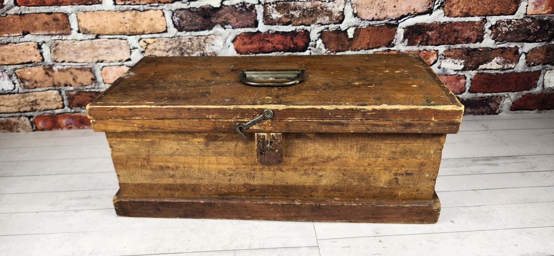 Rustic Wooden Box With Hinged Lid: Vintage Primitive Storage Box - Etsy