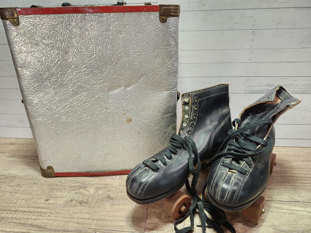 Vintage Chicago Roller Skates With Silver Metal Case - Etsy