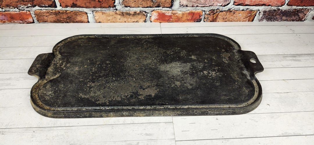Vintage Wagner Ware Cast Iron Griddle 17 Inch Farmhouse Kitchen Decor