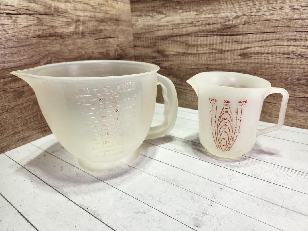 Set 2 Tupperware Measuring Cups, Vintage Retro, Plastic, Cooking ...
