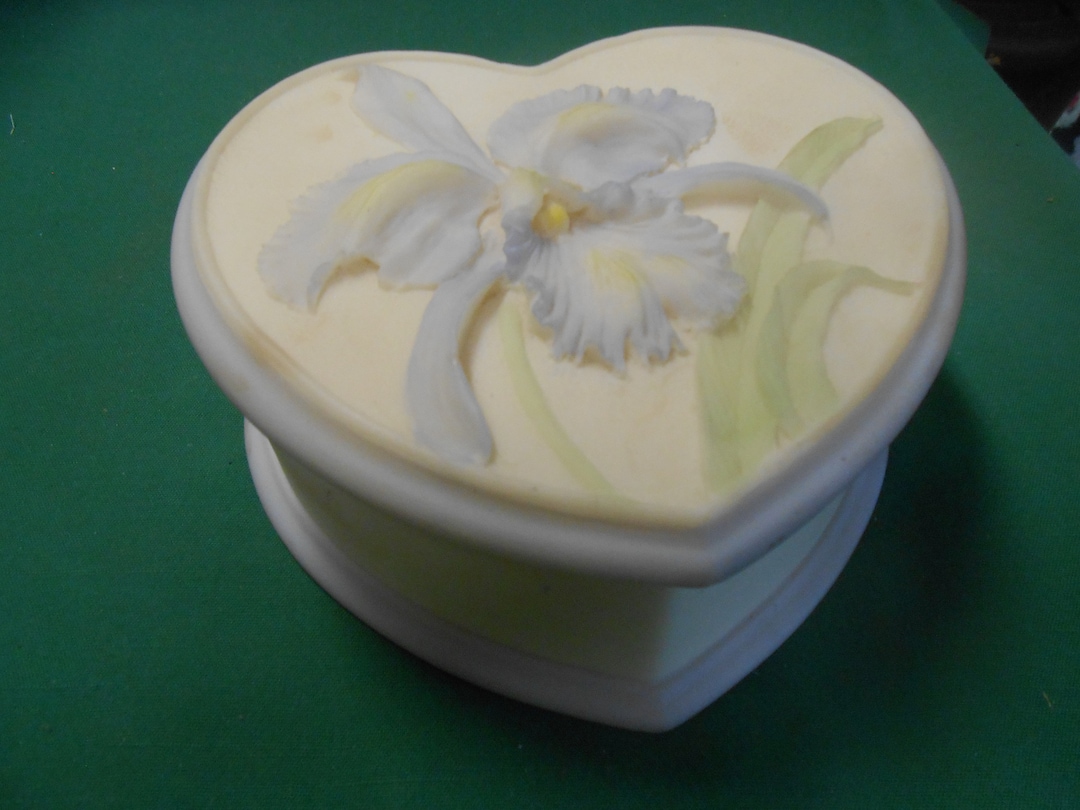 Beautiful Alabaster TRINKET Jewelry Box - Etsy
