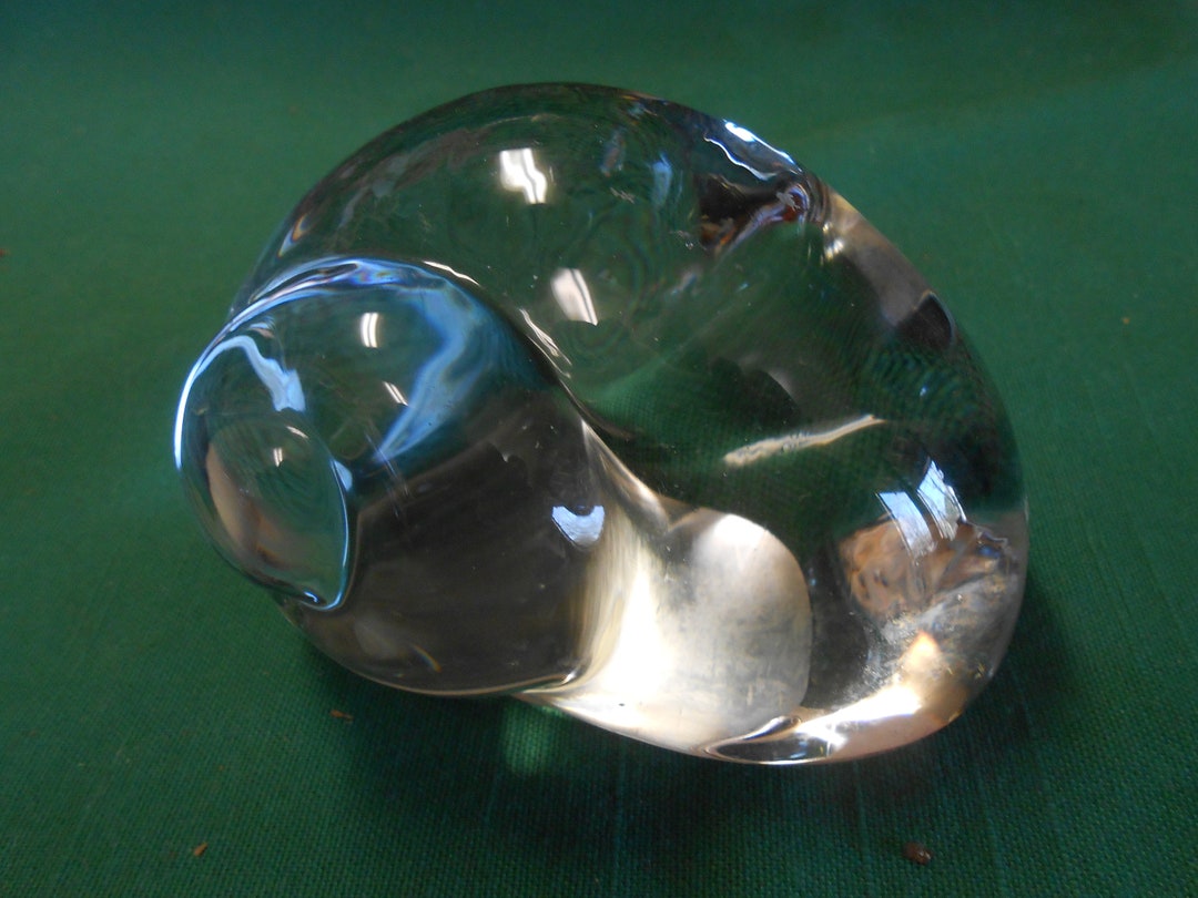 Crystal SEASHELL Paperweight From OMNIBUS - Etsy